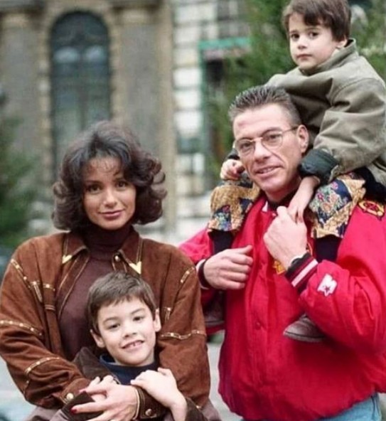 Die Tochter von Jean-Claude Van Damme hat den Erfolg ihres Vaters in ...